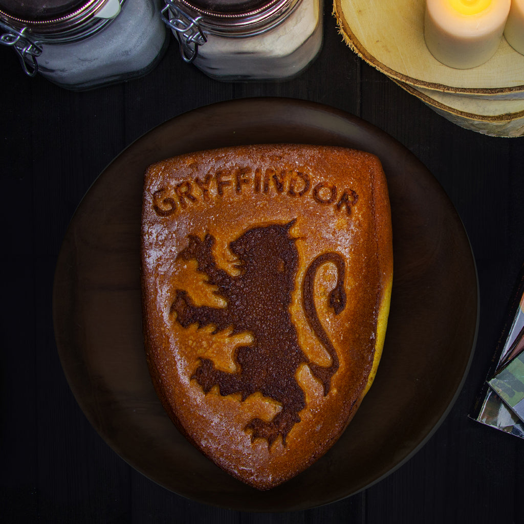 Gryffindor Cake Mold | Harry Potter | Cinereplicas – Cinereplicas USA